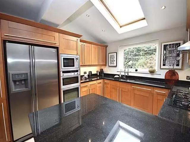 Unique Newhall Street, Macclesfield, 4 bedroom, End Terrace