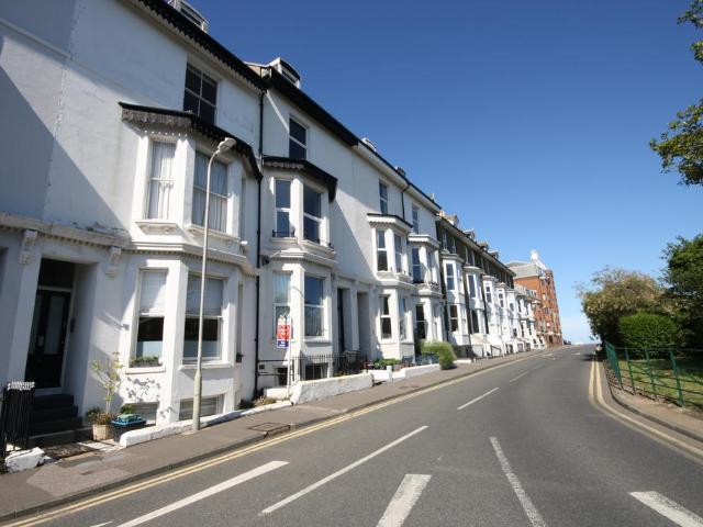 Deal Castle Road, Deal, CT14 2 bed apartment to rent £1,150 pcm £265 pw