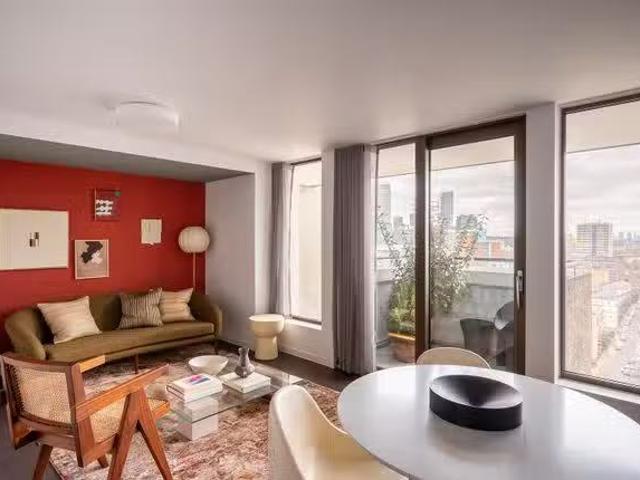 Charming Flat to rent in Balfron Tower, 7 St Leonards Road, Lo.