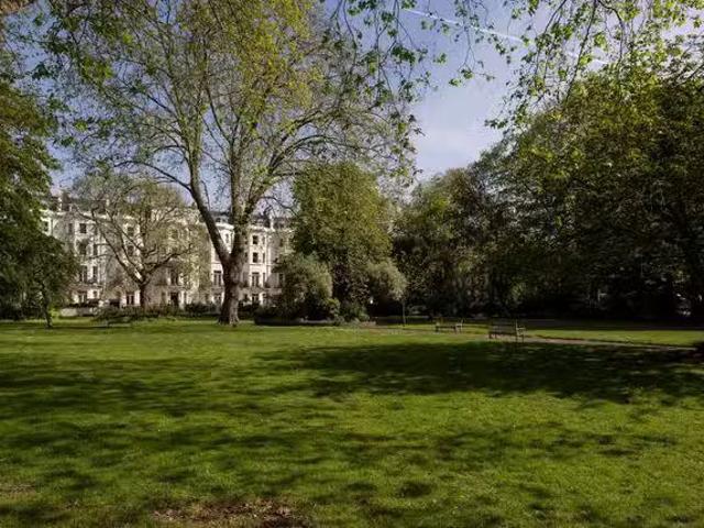 Nice Flat to rent in Harrington Gardens SW7