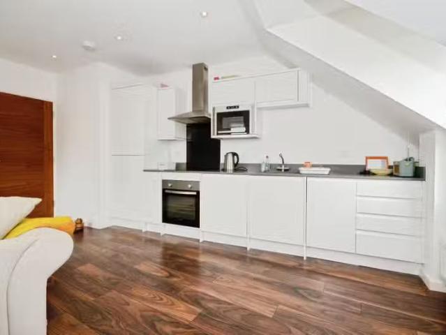 Rental! Lower Dagnall Street, ST. ALBANS
