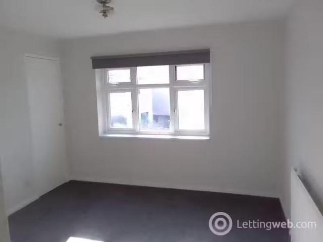 Cheap Property to rent in 13 Summer Road, East Wemyss, Kirkcal.