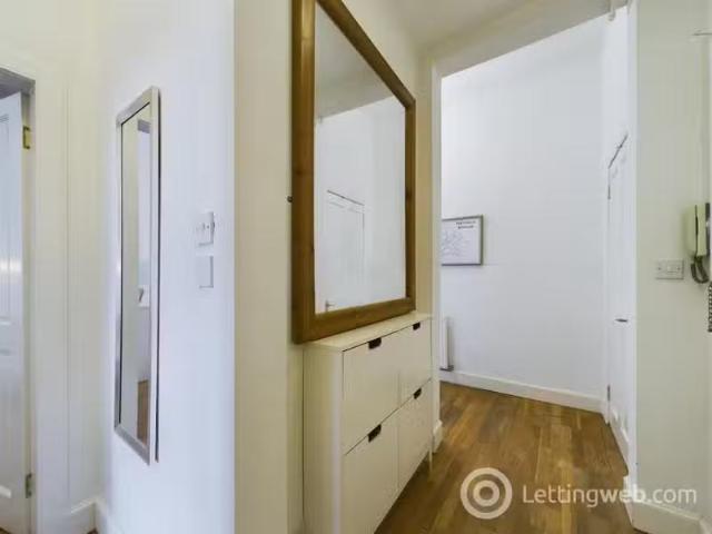 New Property to rent in 4/4 Fowler Terrace, Edinburgh, EH11 1BZ
