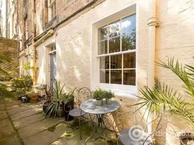 New Property to rent in Cumberland Street St SW Lane, Edinburg.