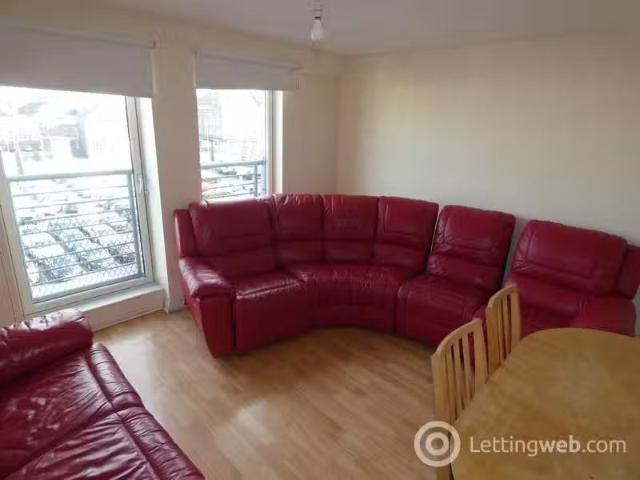 Just in! Property to rent in ACT415 Wallace Street, Glasgow, G.