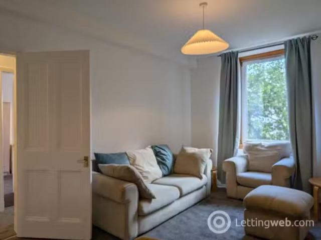 Rental! Property to rent in Grove Street, West End, Edinburgh.