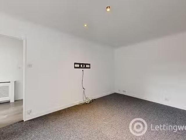 For Rent! Property to rent in Fairview Parade, Bridge of Don.