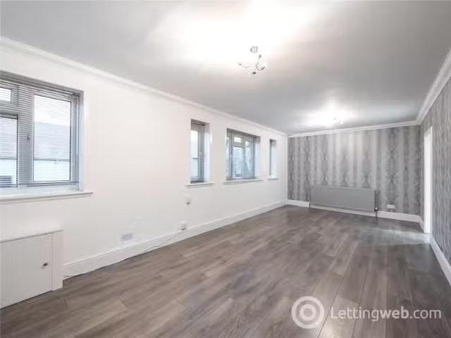 Rental! Property to rent in Fernieside Crescent, Edinburgh, EH17
