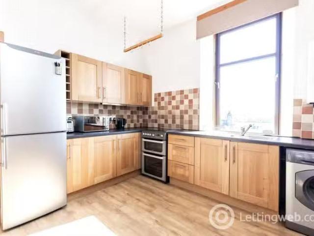 New Property to rent in Holburn Street, First Floor, Aberdeen.