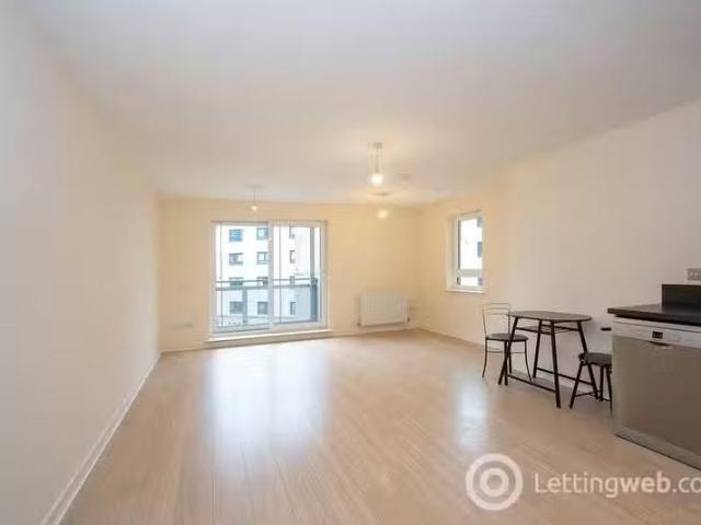 Nice Property to rent in Hawkhill Close, Edinburgh, EH7