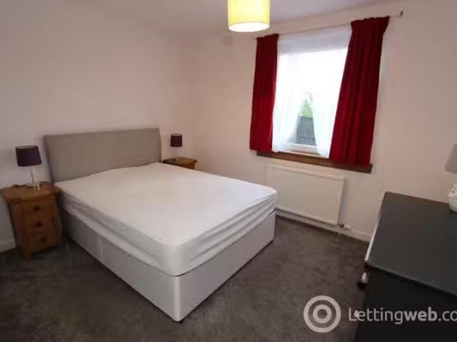 Unique Property to rent in Hillpark Green, Blackhall, Edinburg.