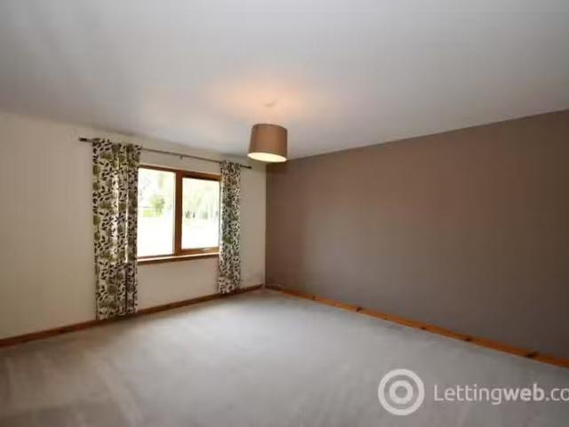 Nice Property to rent in Ordale, Great North Road, Muir Of Ord.