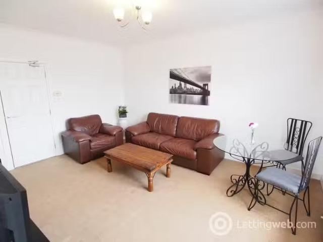 Cheap Property to rent in School Terrace, Aberdeen, AB24