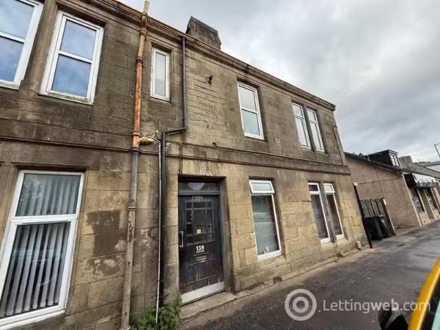 Just in! Property to rent in Station Road,, Shotts, ML7 4BJ
