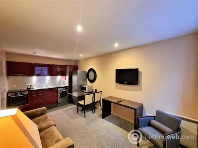 New Property to rent in Rosemount Viaduct, Rosemount, Aberdeen.