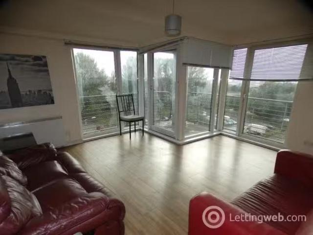 Deal! Property to rent in Wallace Street, Tradeston, Glasgow.