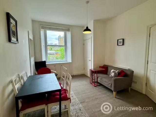 Cheap Property to rent in Wardlaw Terrace, Gorgie, Edinburgh.