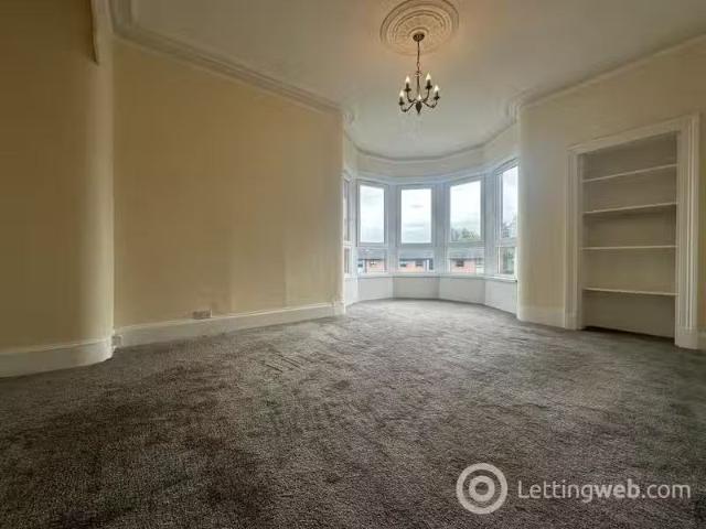 Rental! Property to rent in Tantallon Road, Shawlands, Glasgow.