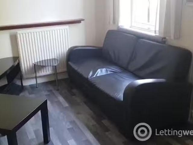 Rental! Property to rent in The Orchard, Spital Walk, Abedeen