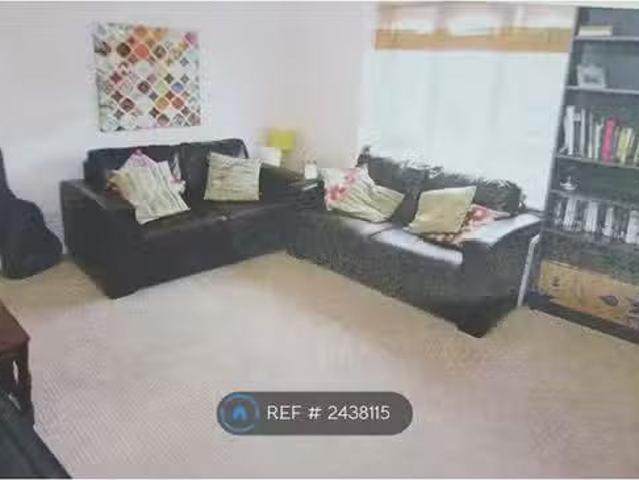 Cozy Studio to rent in Frazer Close, Romford RM1