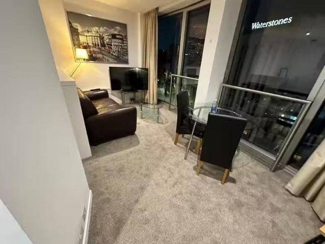 Cozy Studio flat for rent in Rotunda, New Street, B2