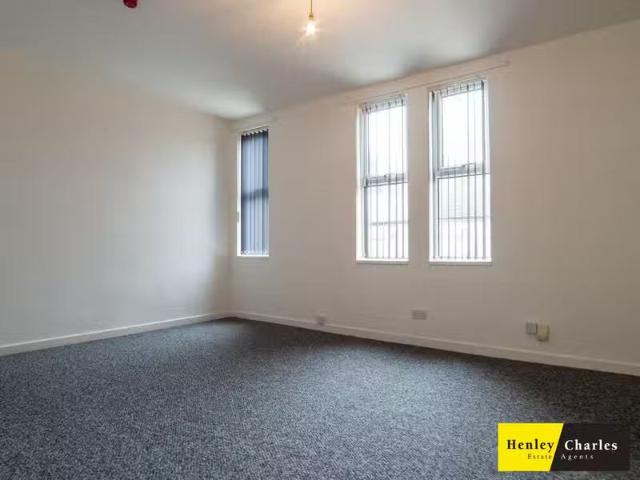 Cozy Studio flat for rent in South Road, Erdington, Birmingham.