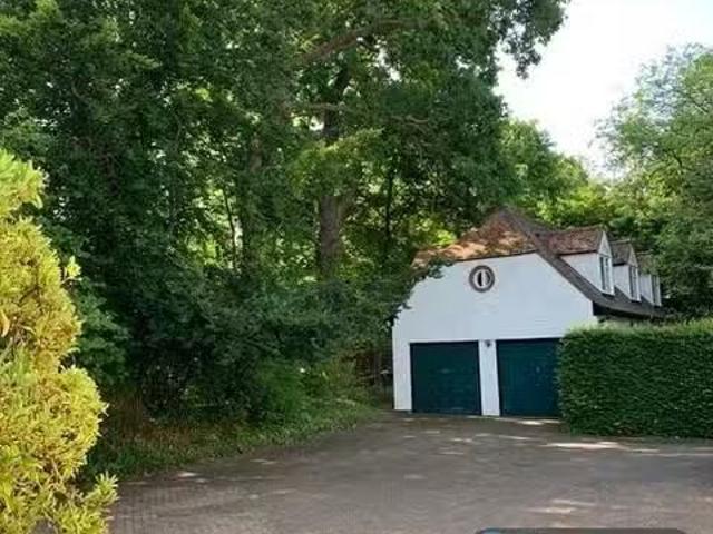 Rental! 1 BA 3 bedroom detached house for rent in Cambridge, C.