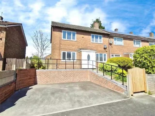 Nice 1 BA 3 bedroom End Terrace House to rent, Spa Crescent, L.