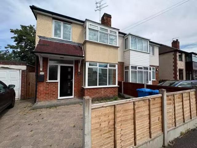 Charming 1 BA 3 bedroom house for rent in Brackens Avenue, DE24
