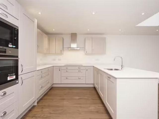 Rental! 1 BA 3 bedroom house for rent in Copper House, Leece.