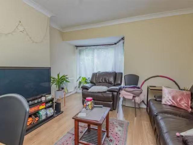Cheap 1 BA 3 bedroom house for rent in Reservoir Road, Selly O.