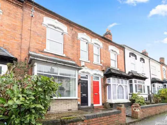 Charming 1 BA 3 bedroom semi detached house for rent in Floren.