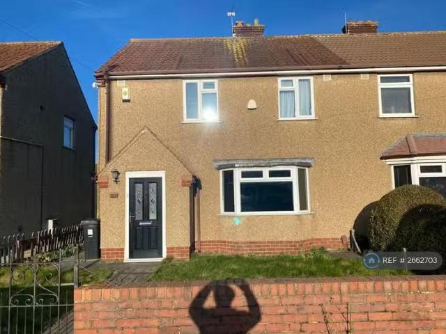 Nice 1 BA 3 bedroom semi detached house for rent in High St, B.