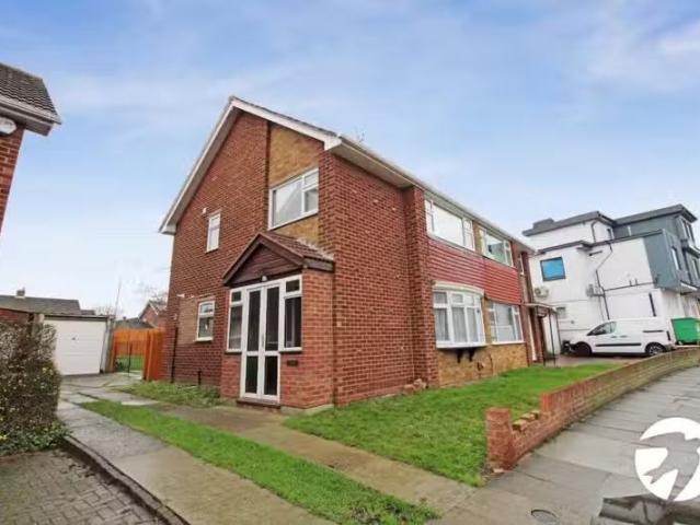 Rental! 1 BA 3 bedroom semi detached house for rent in Leander.