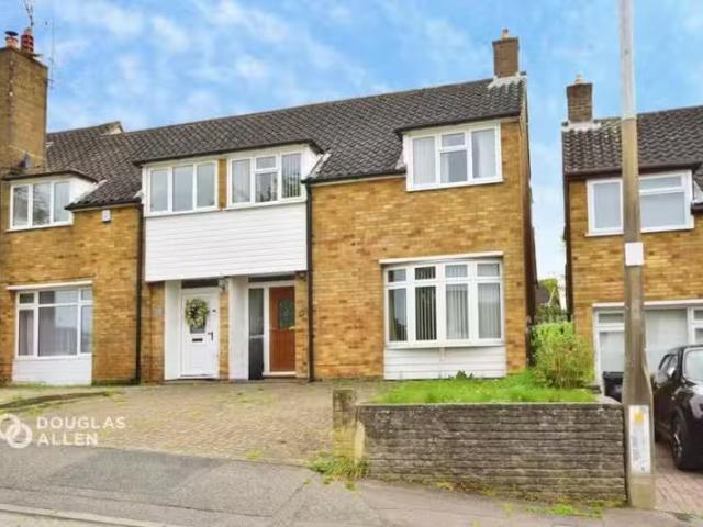 New 1 BA 3 bedroom semi detached house for rent in Salesbury D.