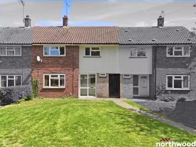 For Rent! 1 BA 3 bedroom terraced house for rent in Baddow Roa.