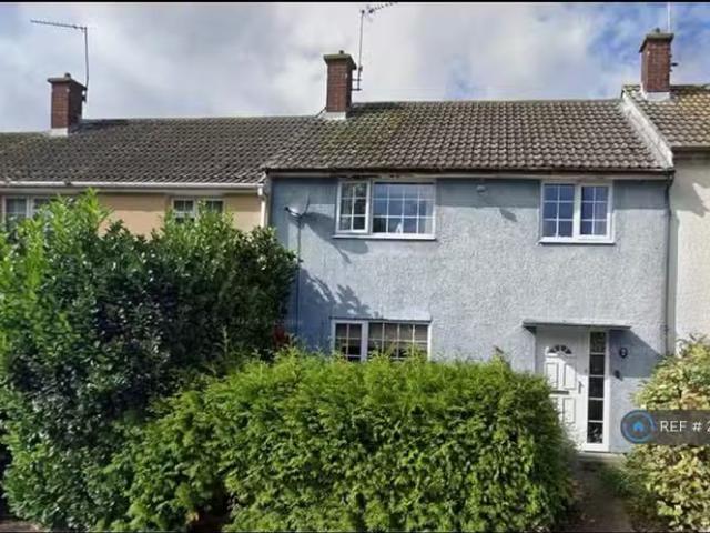 Just in! 1 BA 3 bedroom terraced house for rent in Beetons Way.