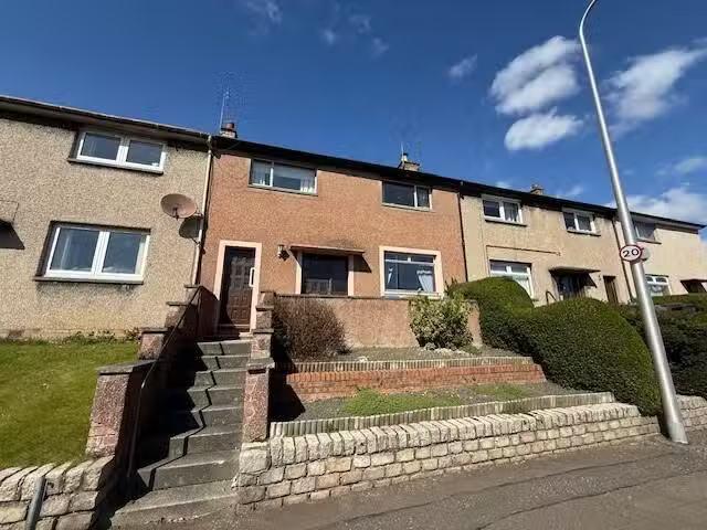 Cozy 1 BA 3 bedroom terraced house for rent in Bropart Road, K.