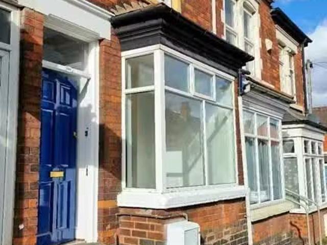 For Rent! 1 BA 3 bedroom terraced house for rent in Pershore R.
