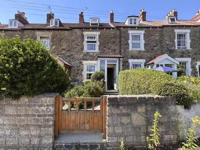 Deal! 1 BA 3 bedroom terraced house for rent in Salisbury Terr.