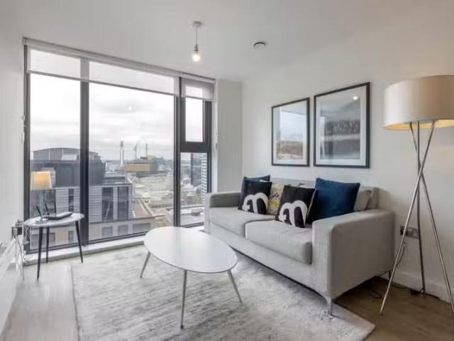 Deal! 1 BA 1 bedroom apartment for rent in The Bank, 60 Sheepc.