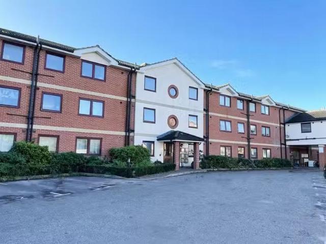 Deal! 1 BA 1 bedroom apartment for rent in Water House, Porter.
