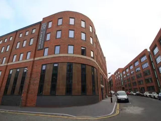 Rental! 1 BA 1 bedroom apartment for rent in Albion House, Pop.