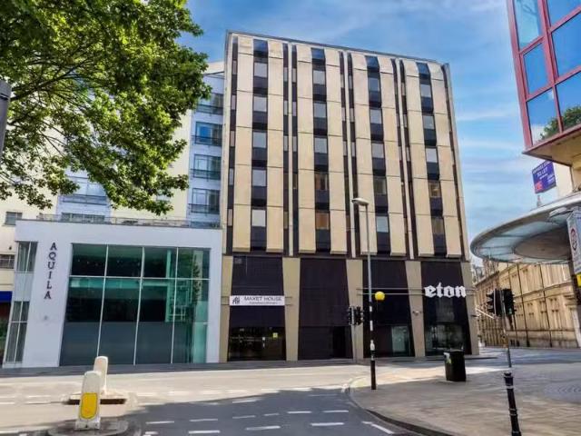 Unique 1 BA 1 bedroom apartment for rent in Baldwin Street, Ci.
