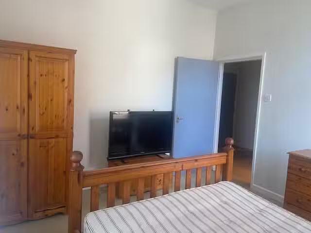 Just in! 1 BA 1 bedroom apartment for rent in Benson Street, L.