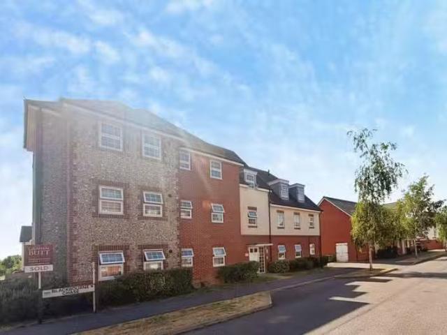 Deal! 1 BA 1 bedroom apartment for rent in Blackbourne Chase.