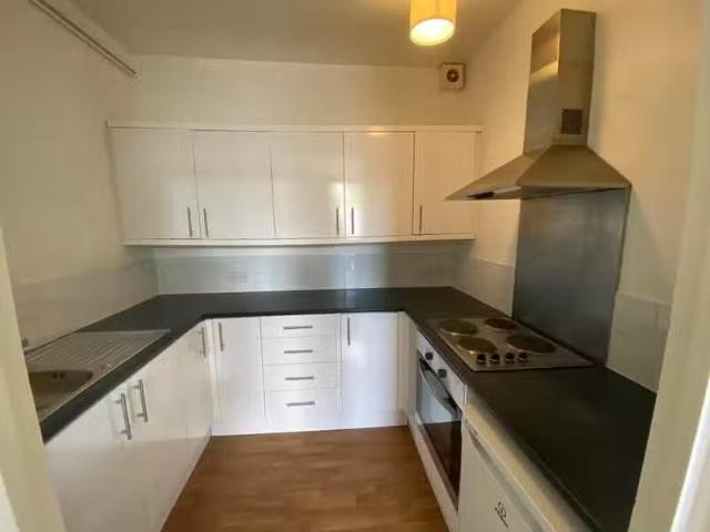 Deal! 1 BA 1 bedroom apartment for rent in Caroline Buildings.