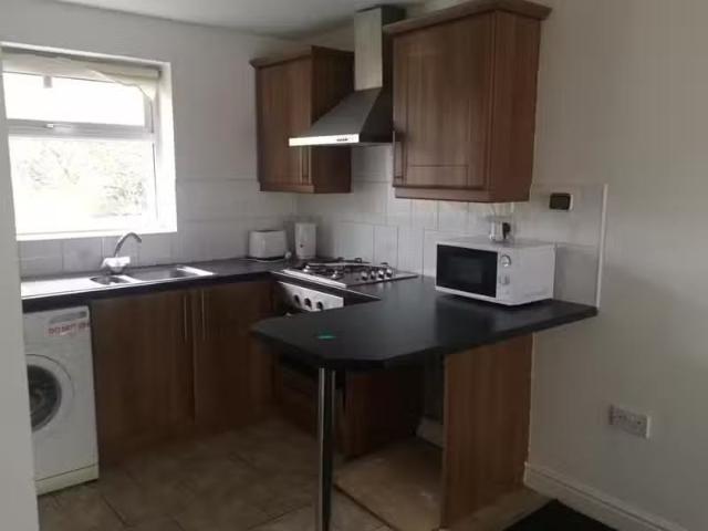 For Rent! 1 BA 1 bedroom apartment for rent in Higher Lane, Li.