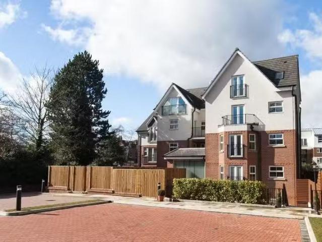 Just in! 1 BA 1 bedroom apartment for rent in Montague House.