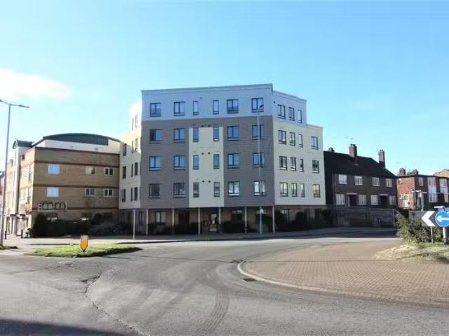 Unique 1 BA 1 bedroom apartment for rent in Rectory Lane, Chel.